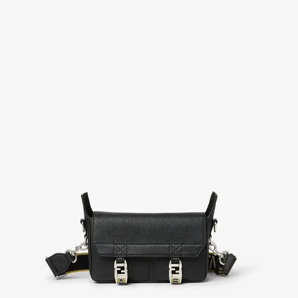 Fendi Flow Small Black Cuoio Romano Leather Bag - [black]
